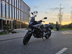 Melns Honda NC 2017 Viļņa, ar dzinēja tilpumu 0.75 L un nobraukumu 45 tūkst. km par 4700 €, foto 6 vietnē AUTOMOTO.COM.LV