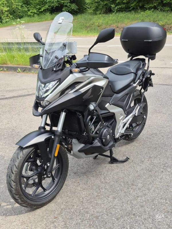 Melns Honda NC 2021 Anykščiai, ar dzinēja tilpumu 0.75 L un nobraukumu 22 tūkst. km par 6300 €, foto 6 vietnē AUTOMOTO.COM.LV