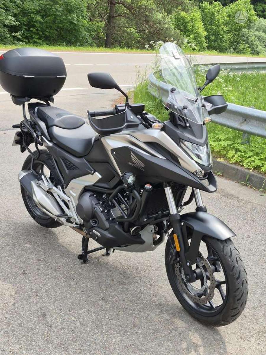 Melns Honda NC 2021 Anykščiai, ar dzinēja tilpumu 0.75 L un nobraukumu 22 tūkst. km par 6300 €, foto 1 vietnē AUTOMOTO.COM.LV