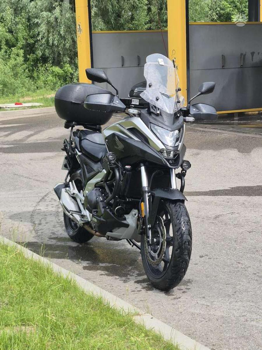 Melns Honda NC 2021 Anykščiai, ar dzinēja tilpumu 0.75 L un nobraukumu 22 tūkst. km par 6300 €, foto 4 vietnē AUTOMOTO.COM.LV