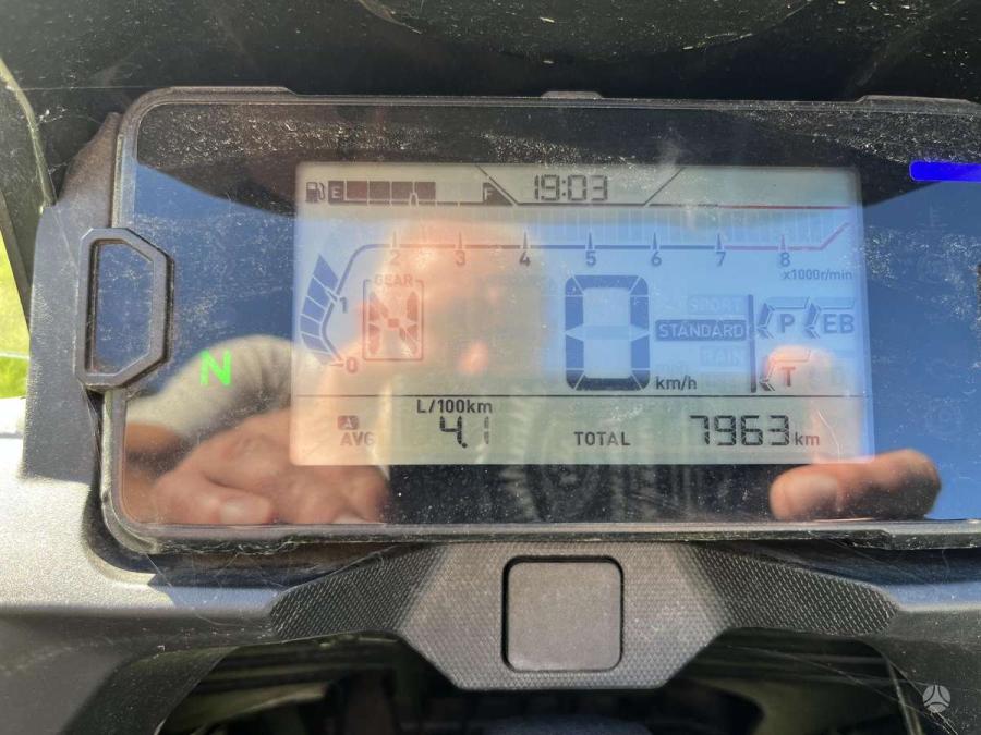 Black Honda NC 2023 in Vilnius, with an engine capacity of 0.75 L and mileage of 8 thousand km for 7900 €, photo 7 on AUTOMOTO.COM.LV