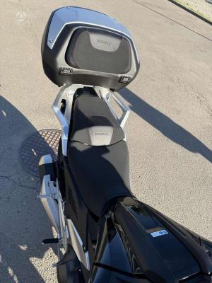 Black Honda NC 2025 in Siauliai, with an engine capacity of 0.75 L and mileage of 7 thousand km for 9000 €, photo 8 on AUTOMOTO.COM.LV