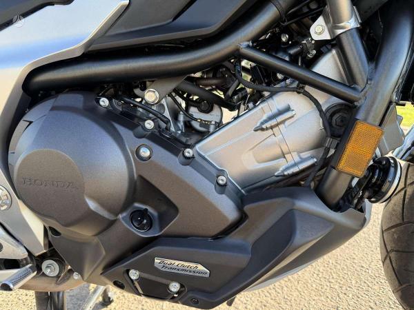Black Honda NC 2025 in Siauliai, with an engine capacity of 0.75 L and mileage of 7 thousand km for 9000 €, photo 8 on AUTOMOTO.COM.LV
