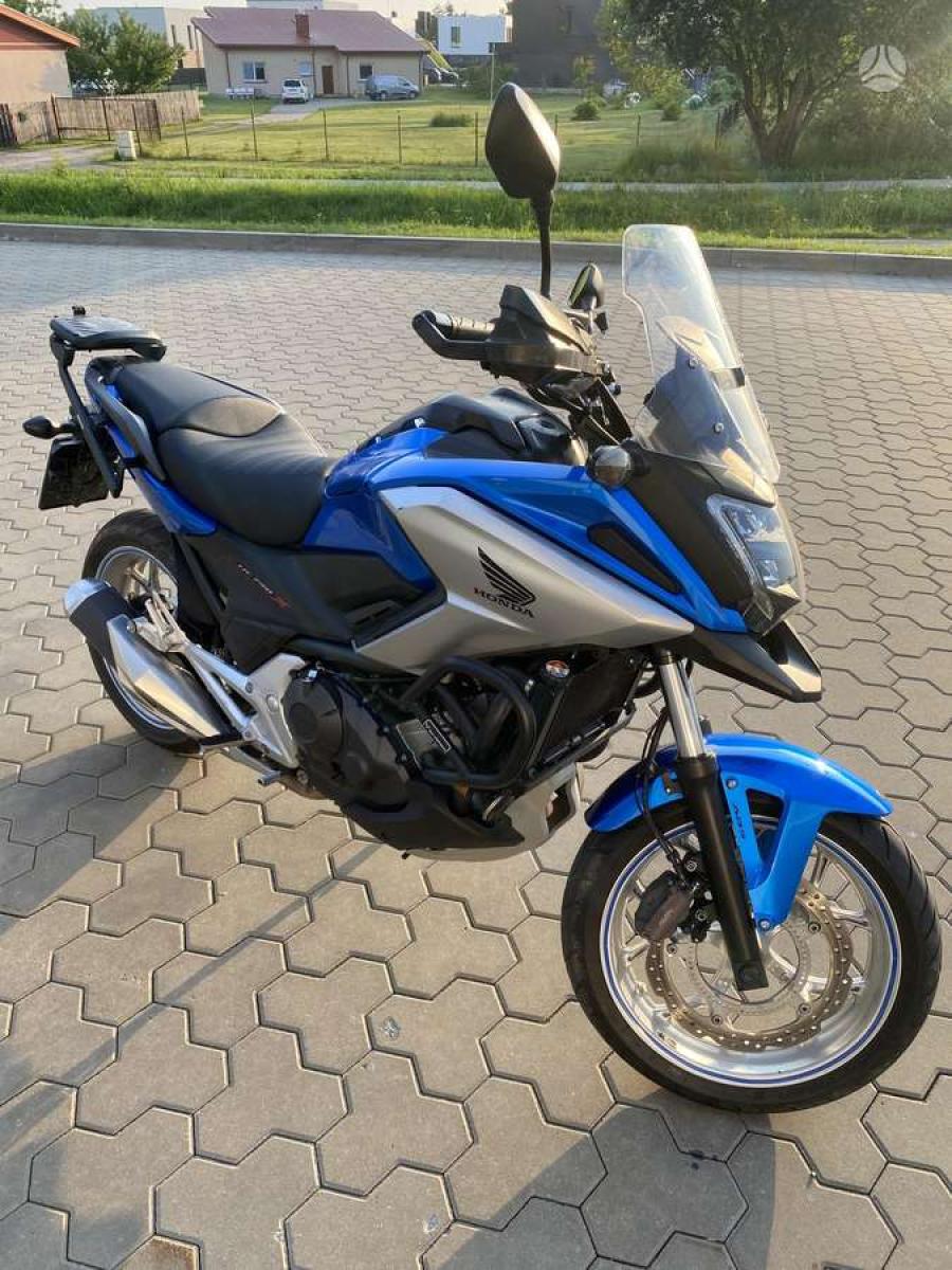 Blue Honda NC 2017 in Vilnius, with an engine capacity of 0.75 L and mileage of 37 thousand km for 5000 €, photo 3 on AUTOMOTO.COM.LV