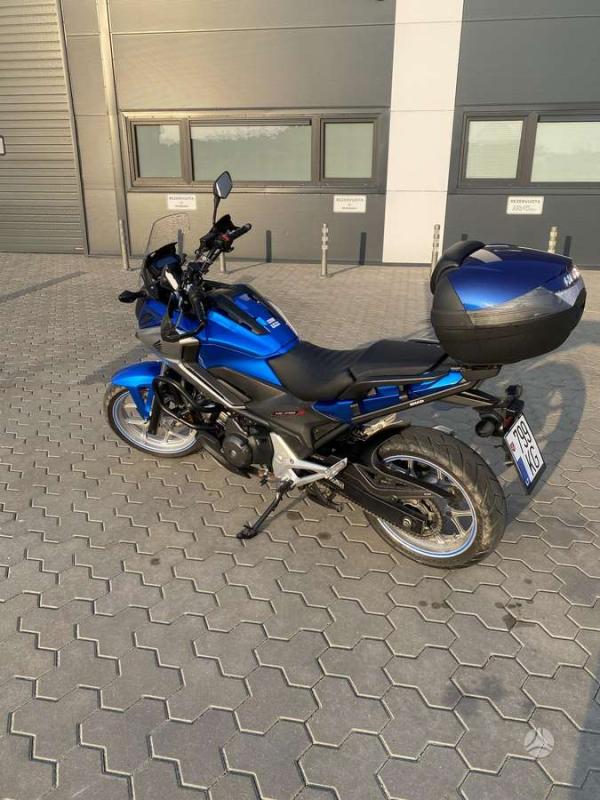 Blue Honda NC 2017 in Vilnius, with an engine capacity of 0.75 L and mileage of 37 thousand km for 5000 €, photo 9 on AUTOMOTO.COM.LV