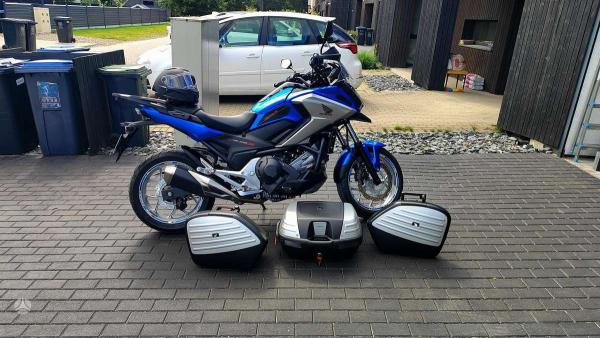 Blue Honda NC 2018 in Vilnius, with an engine capacity of 0.00 L and mileage of 29 thousand km for 5950 €, photo 6 on AUTOMOTO.COM.LV