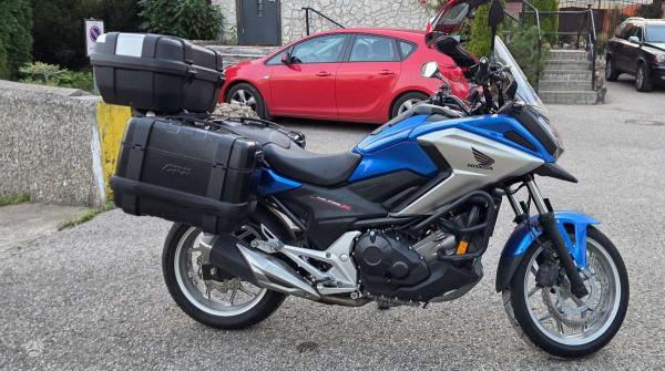 Blue Honda NC 2019 in Visaginas, with an engine capacity of 0.75 L and mileage of 13 thousand km for 4800 €, photo 6 on AUTOMOTO.COM.LV