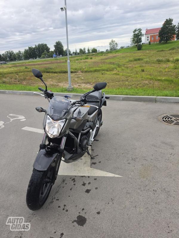 Pelēks Honda NC 2012 Šauļi, ar dzinēja tilpumu 0.70 L un nobraukumu 33 tūkst. km par 3000 €, foto 2 vietnē AUTOMOTO.COM.LV