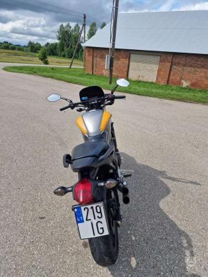 Grey Honda NC 2012 in Sakiai, with an engine capacity of 0.70 L and mileage of 55 thousand km for 2600 €, photo 7 on AUTOMOTO.COM.LV