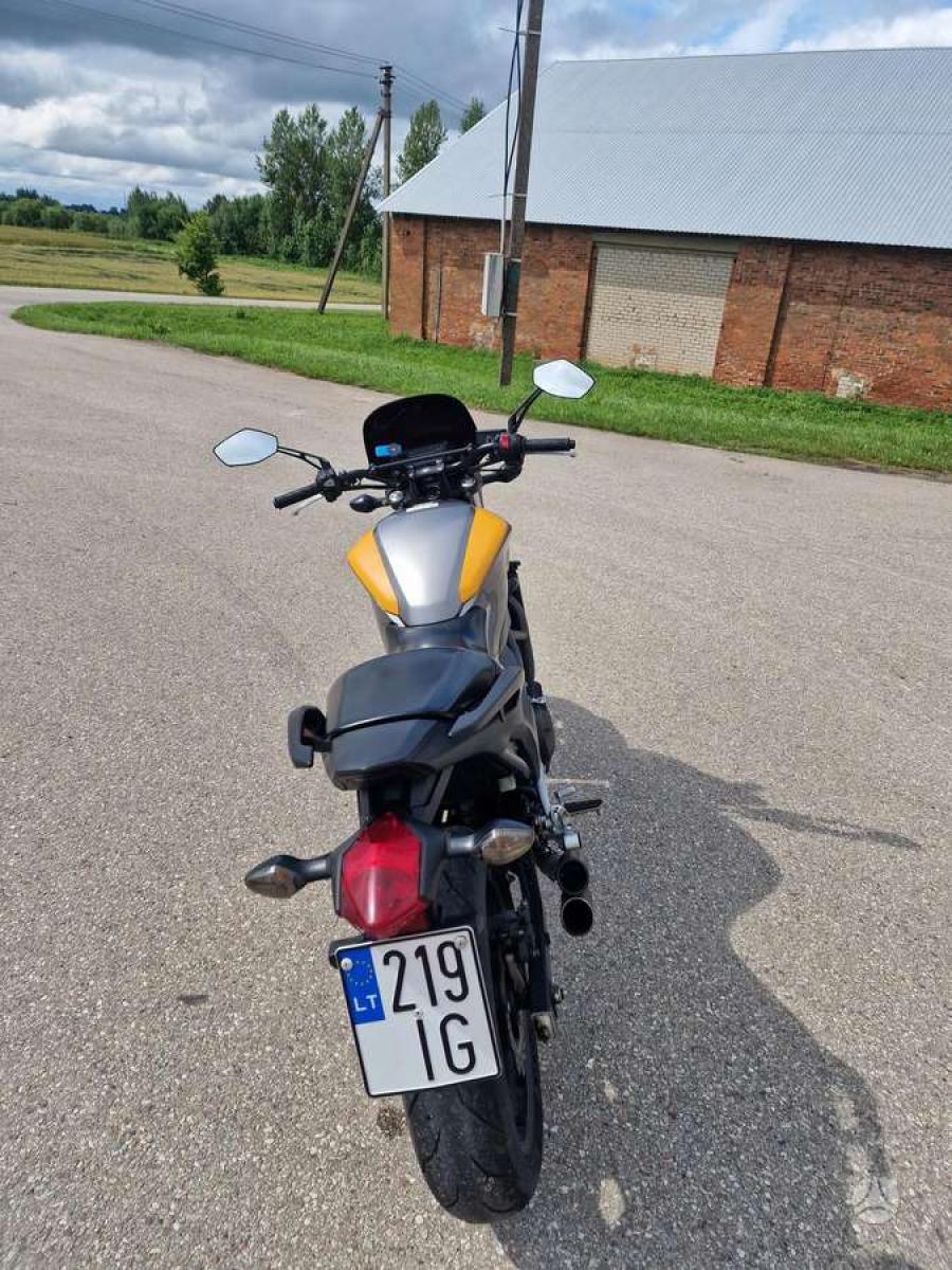 Grey Honda NC 2012 in Sakiai, with an engine capacity of 0.70 L and mileage of 55 thousand km for 2600 €, photo 7 on AUTOMOTO.COM.LV
