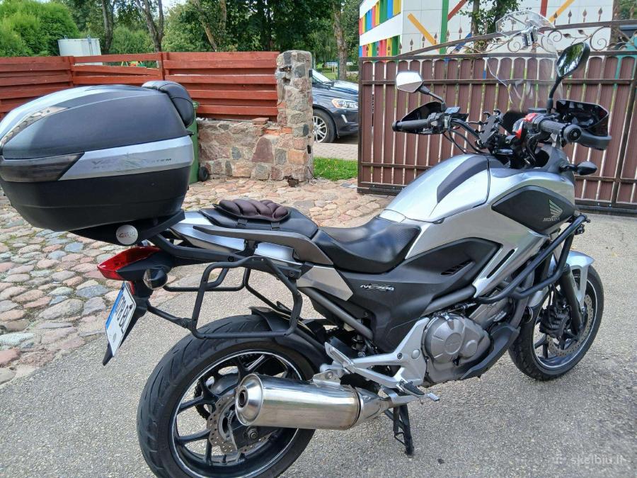 Pelēks Honda NC 2012 Klaipėda, ar dzinēja tilpumu 0.70 L un nobraukumu 81 tūkst. km par 3350 €, foto 5 vietnē AUTOMOTO.COM.LV