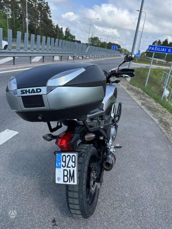 Grey Honda NC 2013 in Vilnius, with an engine capacity of 0.67 L and mileage of 32 thousand km for 3596 €, photo 3 on AUTOMOTO.COM.LV