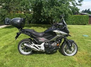 Pelēks Honda NC 2016 Kauņa, ar dzinēja tilpumu 0.75 L un nobraukumu 39 tūkst. km par 5100 €, foto 6 vietnē AUTOMOTO.COM.LV