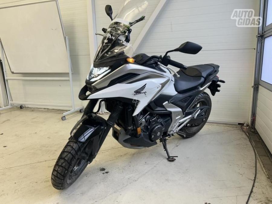 Pelēks Honda NC 2022 Radviliškis, ar dzinēja tilpumu 0.75 L un nobraukumu 25 tūkst. km par 4250 €, foto 1 vietnē AUTOMOTO.COM.LV