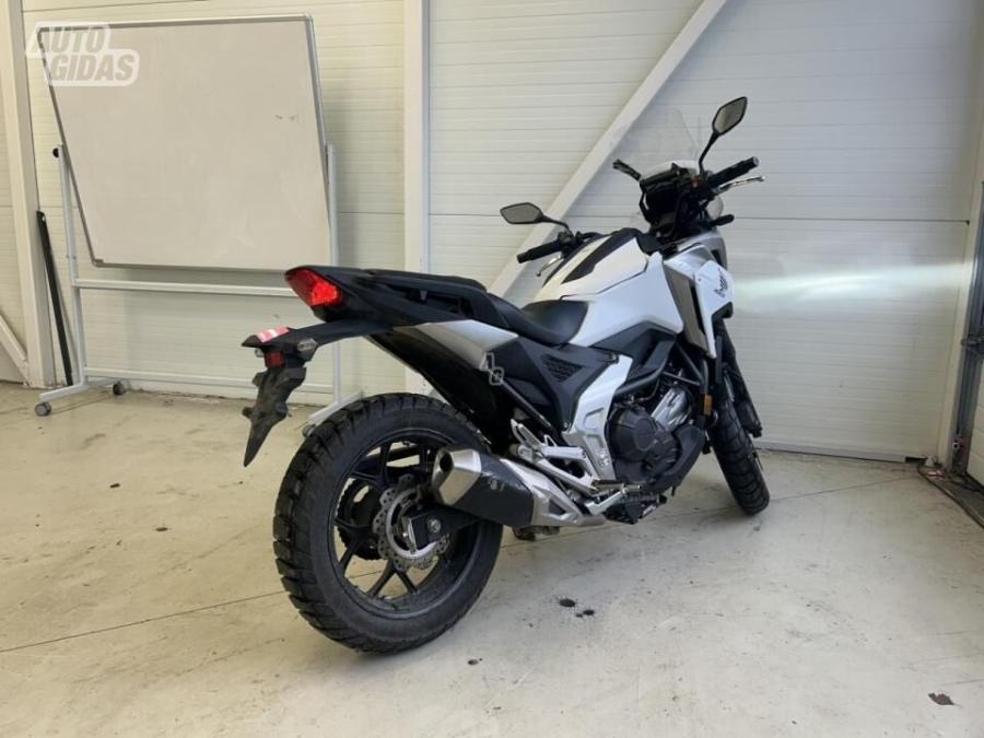 Pelēks Honda NC 2022 Radviliškis, ar dzinēja tilpumu 0.75 L un nobraukumu 25 tūkst. km par 4250 €, foto 5 vietnē AUTOMOTO.COM.LV