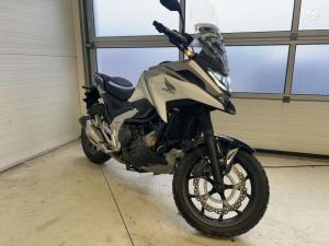 Grey Honda NC 2022 in Radviliskis, with an engine capacity of 0.75 L and mileage of 25 thousand km for 4250 €, photo 3 on AUTOMOTO.COM.LV