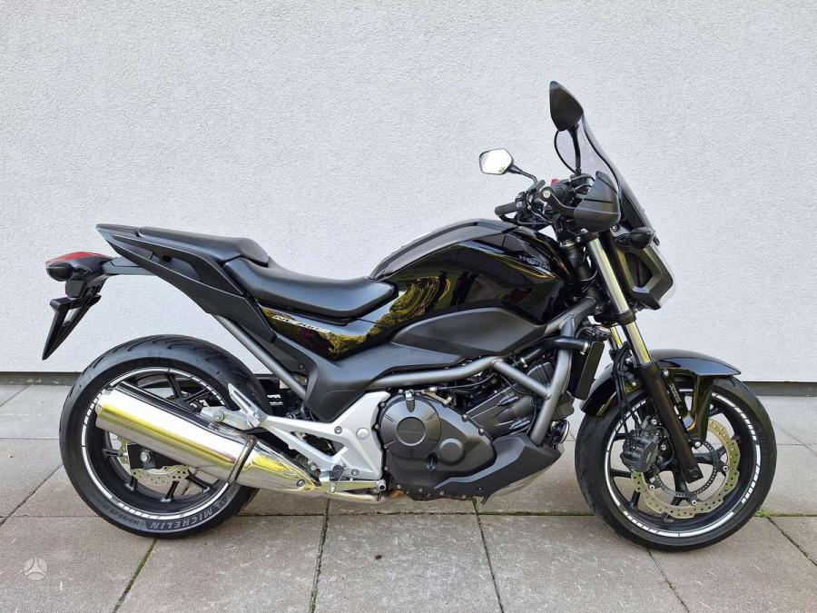 Honda NC 2012 in Prienai, with an engine capacity of 0.67 L and mileage of 28 thousand km for 3450 €, photo 21 on AUTOMOTO.COM.LV