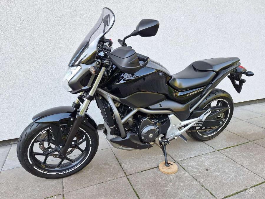 Honda NC 2012 in Prienai, with an engine capacity of 0.67 L and mileage of 28 thousand km for 3450 €, photo 25 on AUTOMOTO.COM.LV