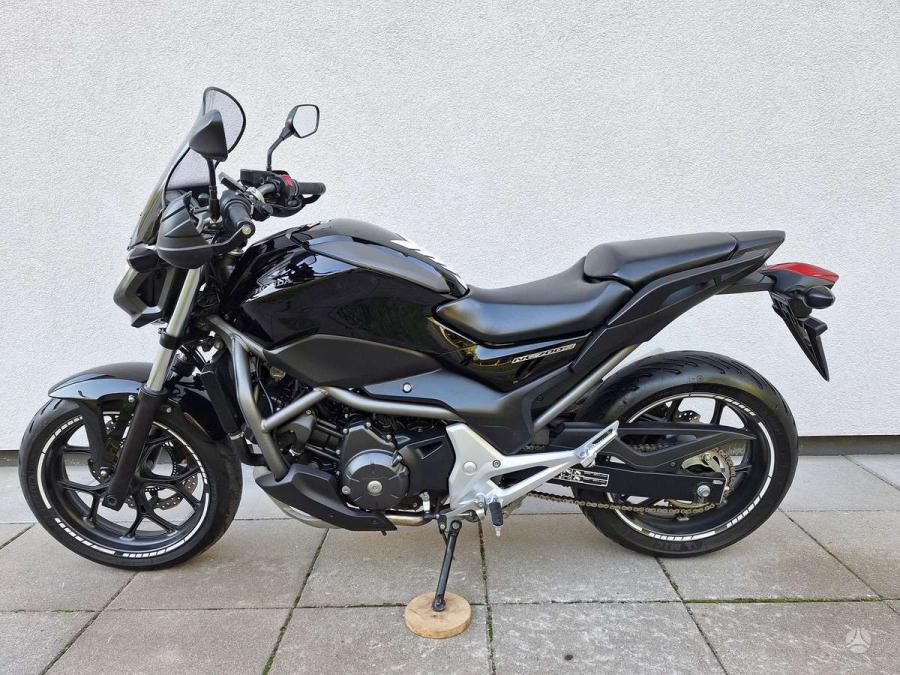 Honda NC 2012 in Prienai, with an engine capacity of 0.67 L and mileage of 28 thousand km for 3450 €, photo 27 on AUTOMOTO.COM.LV