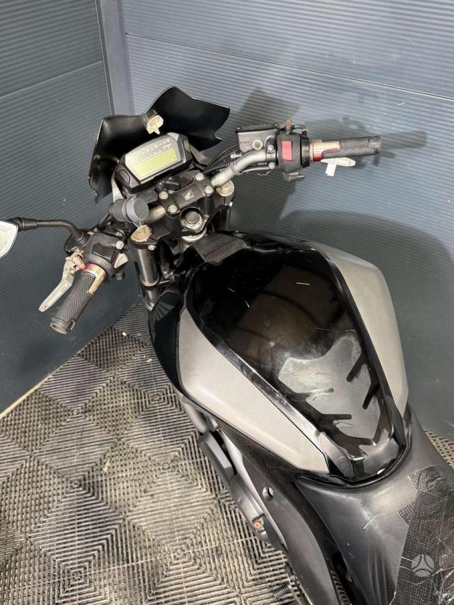 Honda NC 2012 in Taurage, with an engine capacity of 0.70 L and mileage of 45 thousand km for 1990 €, photo 5 on AUTOMOTO.COM.LV
