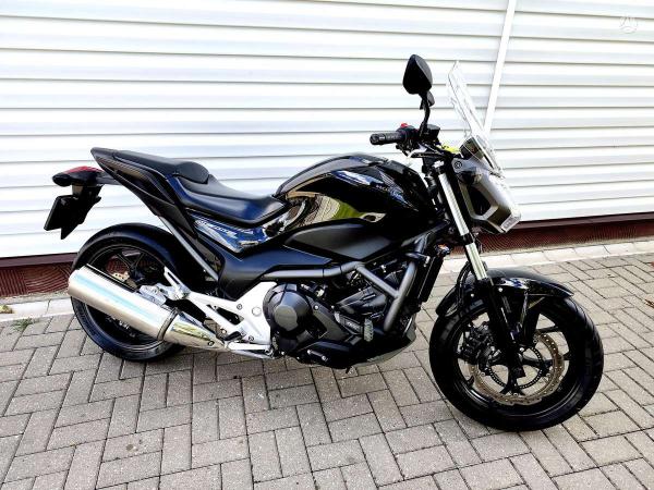 Honda NC 2012 in Prienai, with an engine capacity of 0.70 L and mileage of 16 thousand km for 3750 €, photo 5 on AUTOMOTO.COM.LV