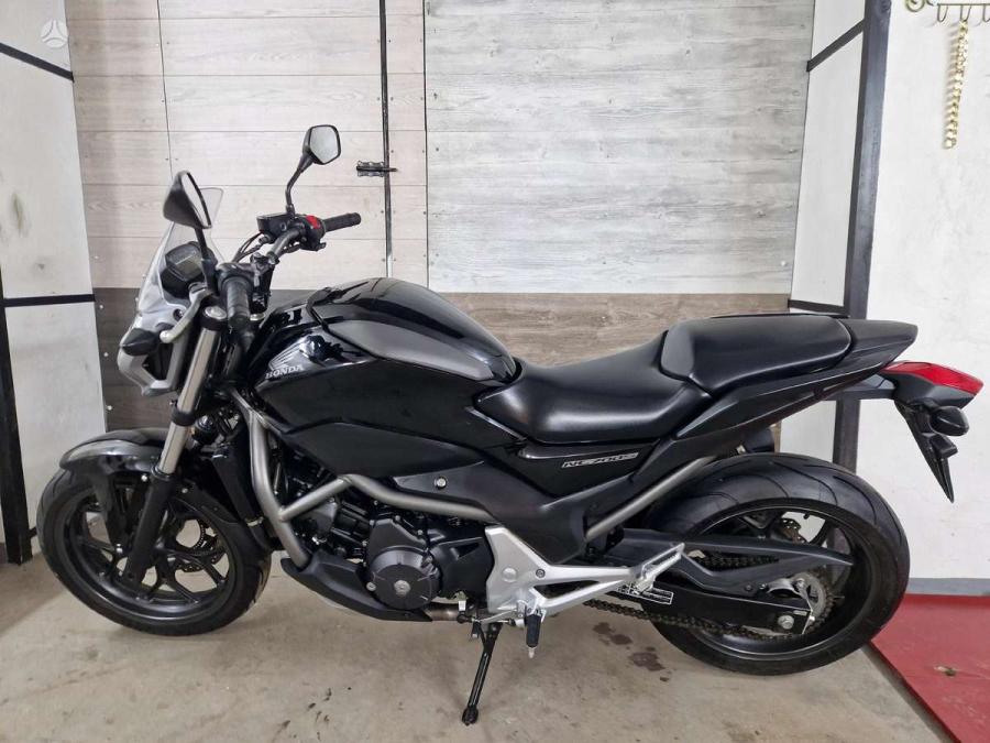 Honda NC 2013 Prienai, ar dzinēja tilpumu 0.70 L un nobraukumu 24 tūkst. km par 3350 €, foto 5 vietnē AUTOMOTO.COM.LV