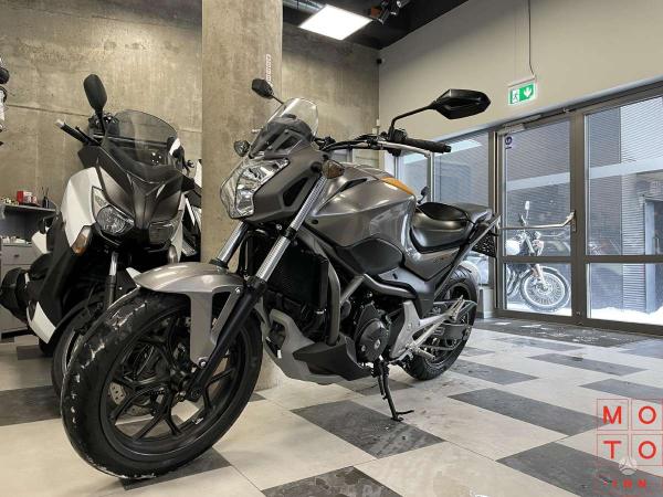Honda NC 2013 Rīga, ar dzinēja tilpumu 0.70 L un nobraukumu 17 tūkst. km par 3799 €, foto 1 vietnē AUTOMOTO.COM.LV