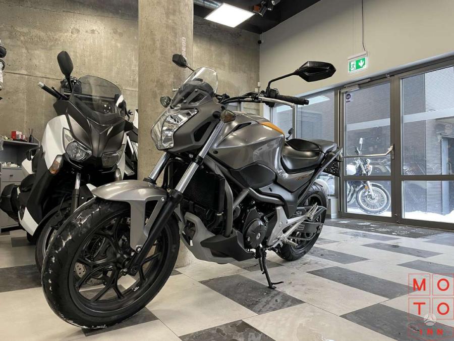 Honda NC 2013 Rīga, ar dzinēja tilpumu 0.70 L un nobraukumu 17 tūkst. km par 3799 €, foto 1 vietnē AUTOMOTO.COM.LV