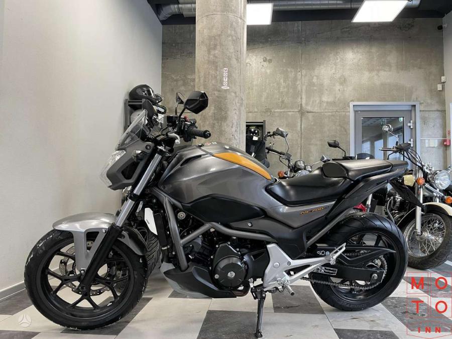 Honda NC 2013 Rīga, ar dzinēja tilpumu 0.70 L un nobraukumu 17 tūkst. km par 3799 €, foto 2 vietnē AUTOMOTO.COM.LV