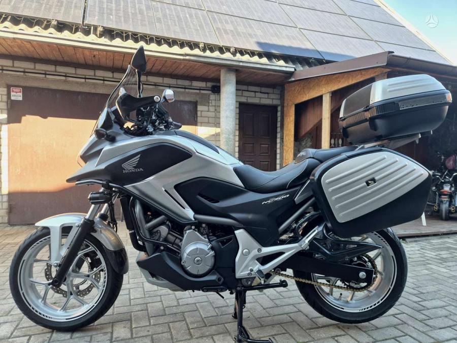 Honda NC 2013 in Prienai, with an engine capacity of 0.70 L and mileage of 41 thousand km for 4250 €, photo 6 on AUTOMOTO.COM.LV