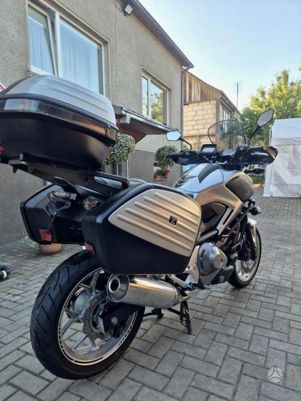 Honda NC 2013 in Prienai, with an engine capacity of 0.70 L and mileage of 41 thousand km for 4250 €, photo 7 on AUTOMOTO.COM.LV