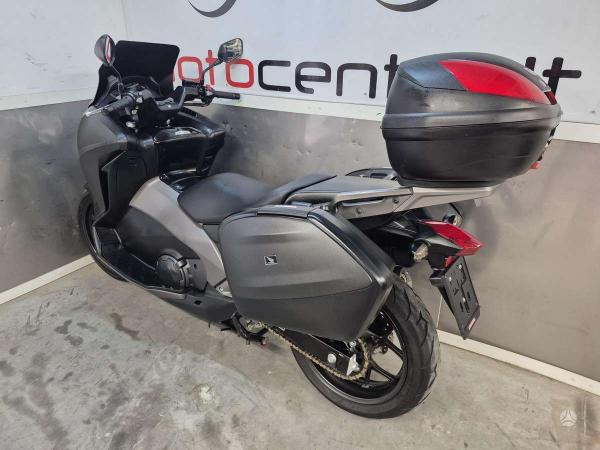 Honda NC 2013 in Kaunas, with an engine capacity of 0.70 L and mileage of 63 thousand km for 3200 €, photo 6 on AUTOMOTO.COM.LV