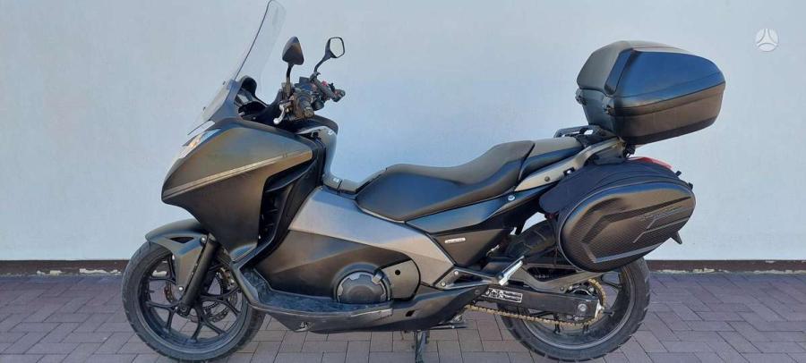 Honda NC 2013 in Silale, with an engine capacity of 0.68 L and mileage of 93 thousand km for 2300 €, photo 5 on AUTOMOTO.COM.LV