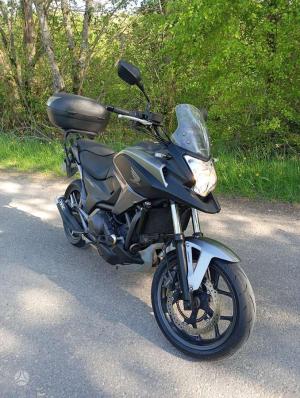Хонда NC 2014 в Вевис, объемом двигателя 0.75 л и пробегом 35 тыс. км за 3900 €, фото 6 на AUTOMOTO.COM.LV
