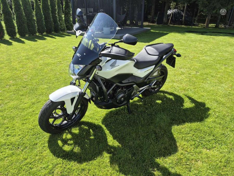 Honda NC 2014 in Vilnius, with an engine capacity of 0.75 L and mileage of 23 thousand km for 3900 €, photo 7 on AUTOMOTO.COM.LV