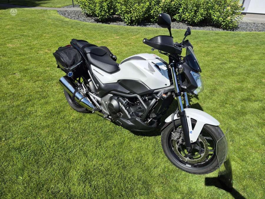 Honda NC 2014 in Vilnius, with an engine capacity of 0.75 L and mileage of 23 thousand km for 3900 €, photo 14 on AUTOMOTO.COM.LV
