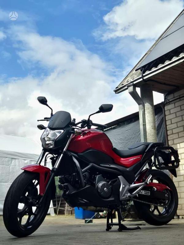 Honda NC 2014 in Prienai, with an engine capacity of 0.75 L and mileage of 43 thousand km for 3250 €, photo 3 on AUTOMOTO.COM.LV