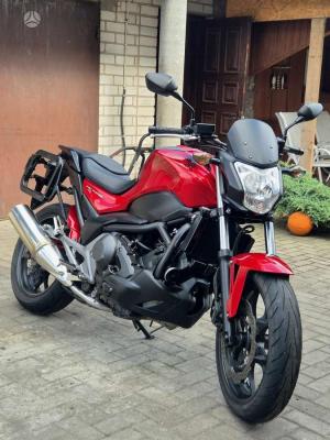 Honda NC 2014 Prienai, ar dzinēja tilpumu 0.75 L un nobraukumu 43 tūkst. km par 3250 €, foto 4 vietnē AUTOMOTO.COM.LV