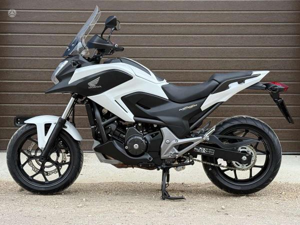 Honda NC 2014 Ukmergė, ar dzinēja tilpumu 0.75 L un nobraukumu 44 tūkst. km par 3900 €, foto 5 vietnē AUTOMOTO.COM.LV