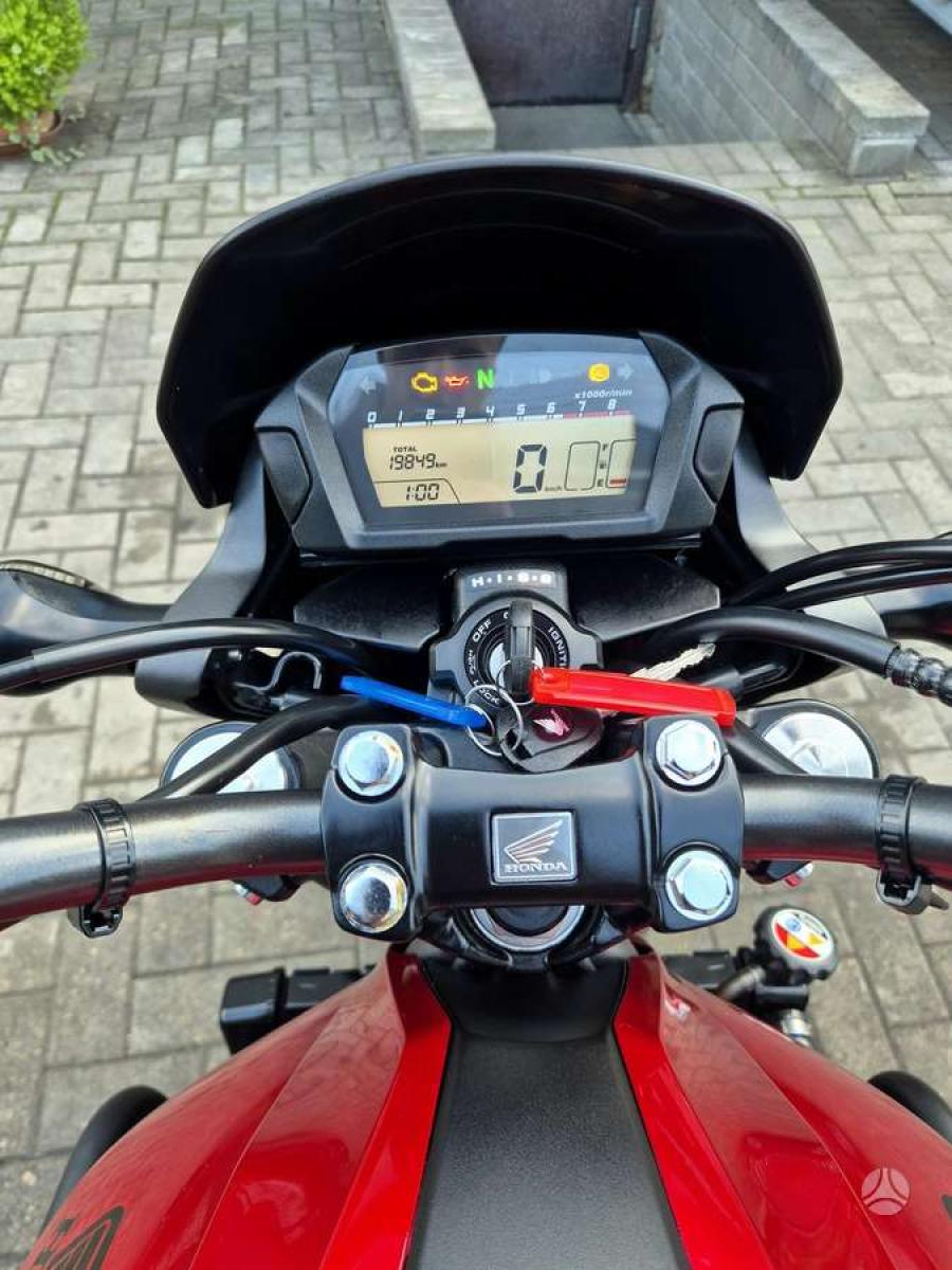 Honda NC 2015 in Prienai, with an engine capacity of 0.75 L and mileage of 19 thousand km for 3550 €, photo 12 on AUTOMOTO.COM.LV