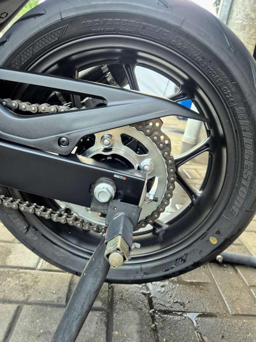 Honda NC 2015 in Prienai, with an engine capacity of 0.75 L and mileage of 19 thousand km for 3550 €, photo 25 on AUTOMOTO.COM.LV