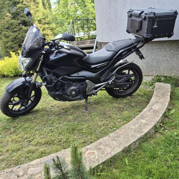 Honda NC 2016 in Vilnius, with an engine capacity of 0.75 L and mileage of 48 thousand km for 3850 €, photo 4 on AUTOMOTO.COM.LV