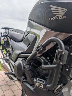 Honda NC 2016 Jurbarkas, ar dzinēja tilpumu 0.75 L un nobraukumu 37 tūkst. km par 5240 €, foto 24 vietnē AUTOMOTO.COM.LV