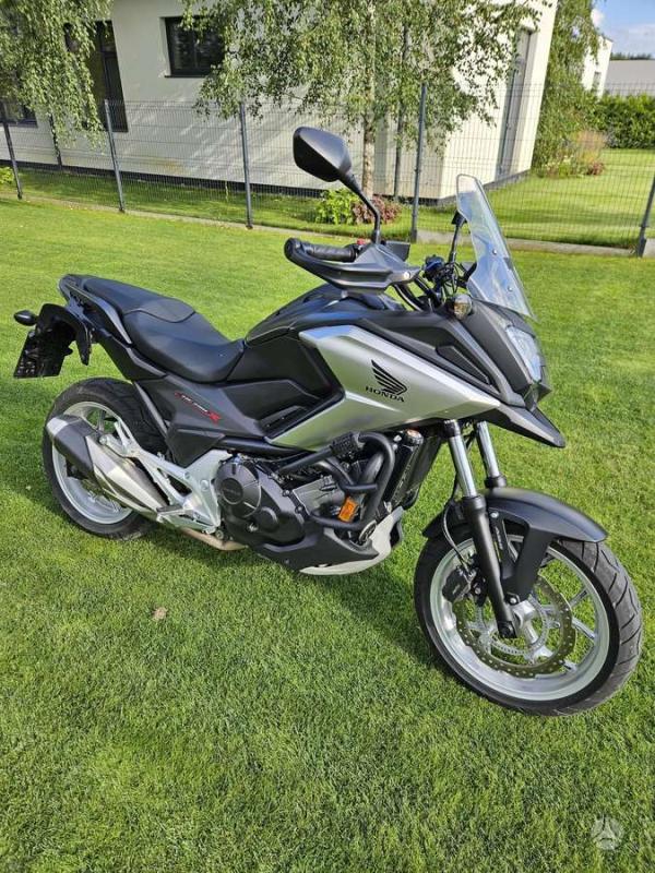 Honda NC 2017 Viļņa, ar dzinēja tilpumu 0.75 L un nobraukumu 37 tūkst. km par 5400 €, foto 1 vietnē AUTOMOTO.COM.LV