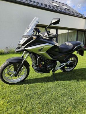 Honda NC 2017 in Vilnius, with an engine capacity of 0.75 L and mileage of 37 thousand km for 5400 €, photo 3 on AUTOMOTO.COM.LV