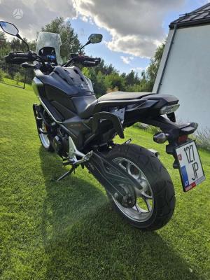 Honda NC 2017 in Vilnius, with an engine capacity of 0.75 L and mileage of 37 thousand km for 5400 €, photo 9 on AUTOMOTO.COM.LV