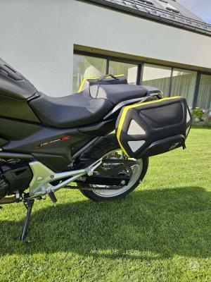 Honda NC 2017 in Vilnius, with an engine capacity of 0.75 L and mileage of 37 thousand km for 5400 €, photo 18 on AUTOMOTO.COM.LV