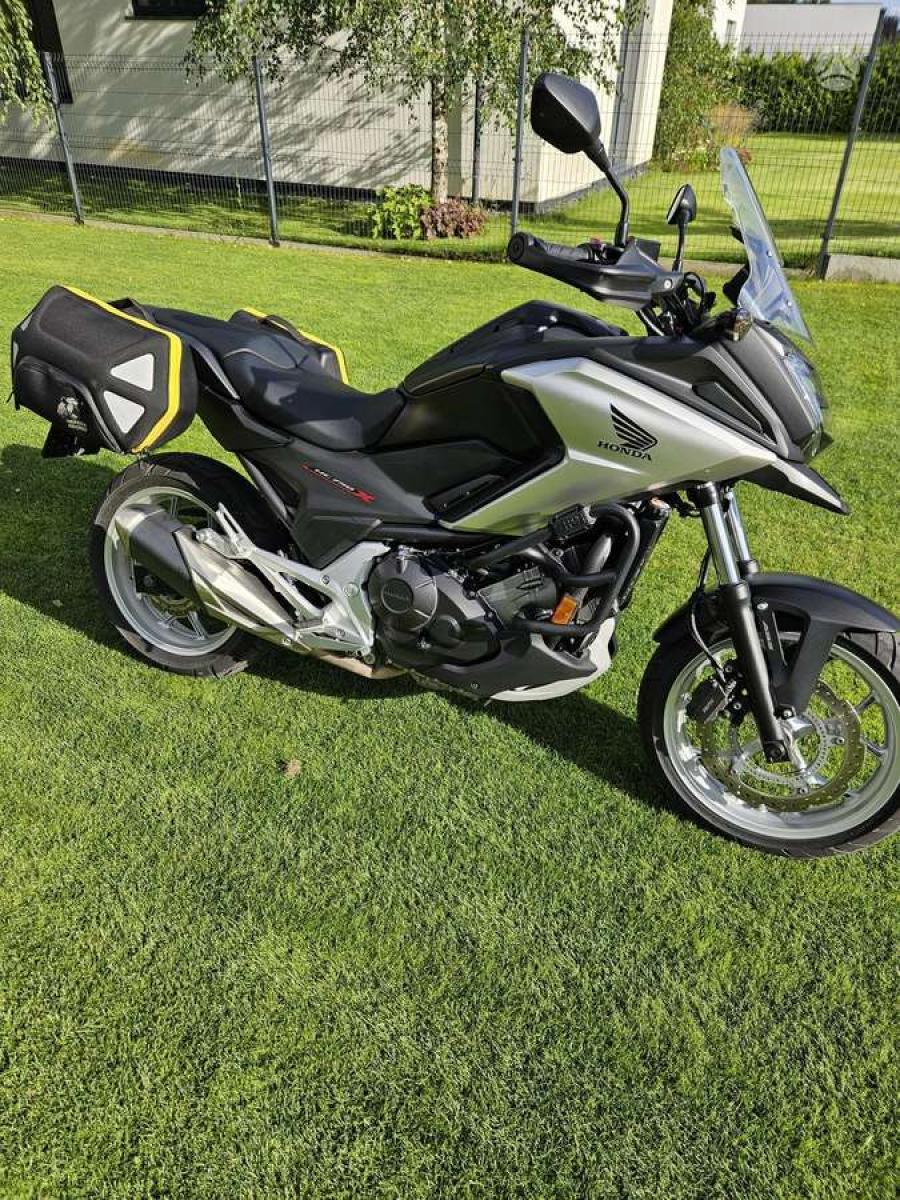 Honda NC 2017 in Vilnius, with an engine capacity of 0.75 L and mileage of 37 thousand km for 5400 €, photo 20 on AUTOMOTO.COM.LV