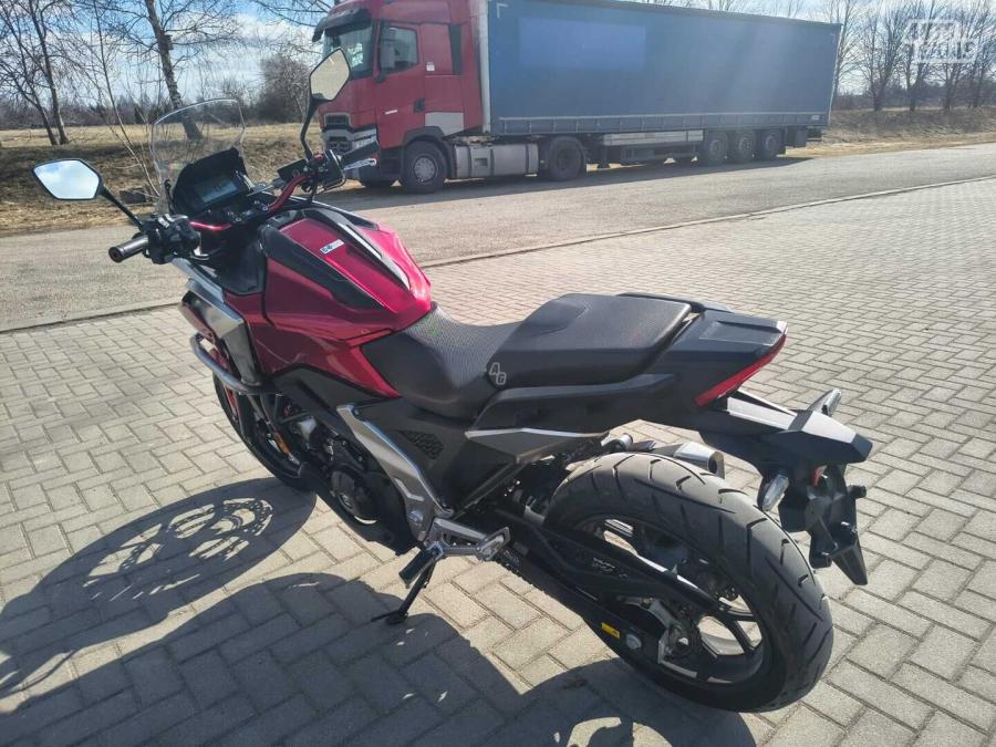 Honda NC 2023 Marijampole, ar dzinēja tilpumu 0.75 L un nobraukumu 4 tūkst. km par 7900 €, foto 5 vietnē AUTOMOTO.COM.LV