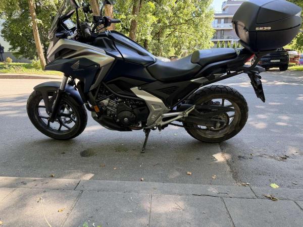 Honda NC 2023 in Vilnius, with an engine capacity of 0.75 L and mileage of 14 thousand km for 7200 €, photo 4 on AUTOMOTO.COM.LV